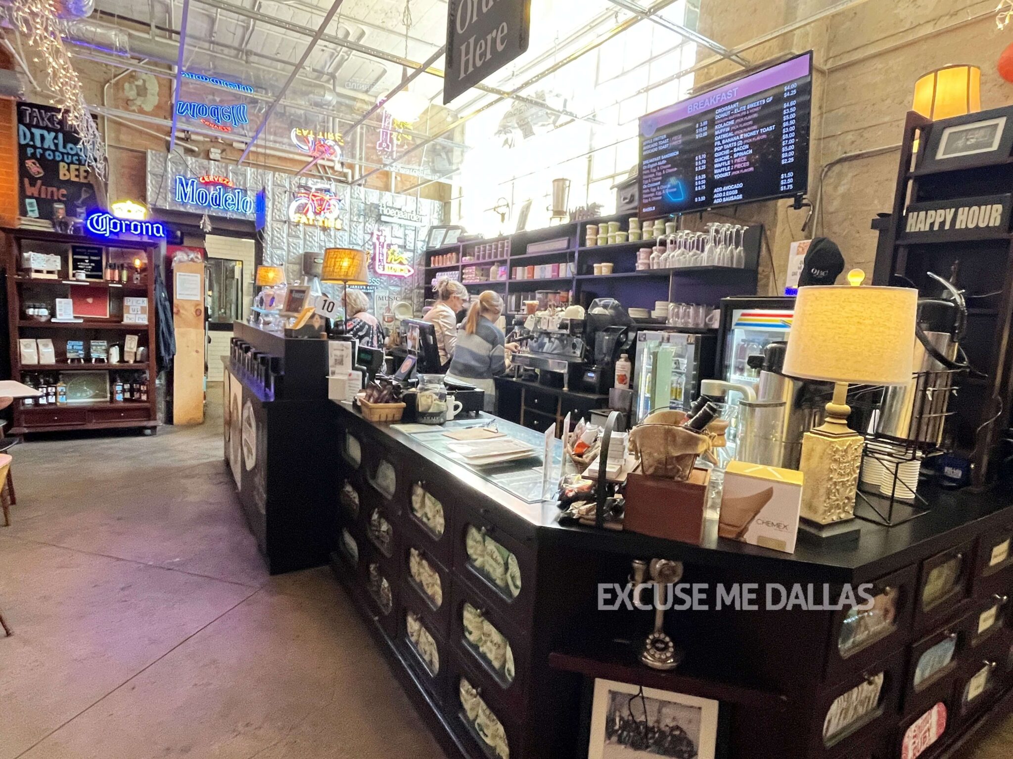 夜はライブミュージックが楽しめるコーヒーショップ「Opening Bell Coffee」 | Excuse Me Dallas