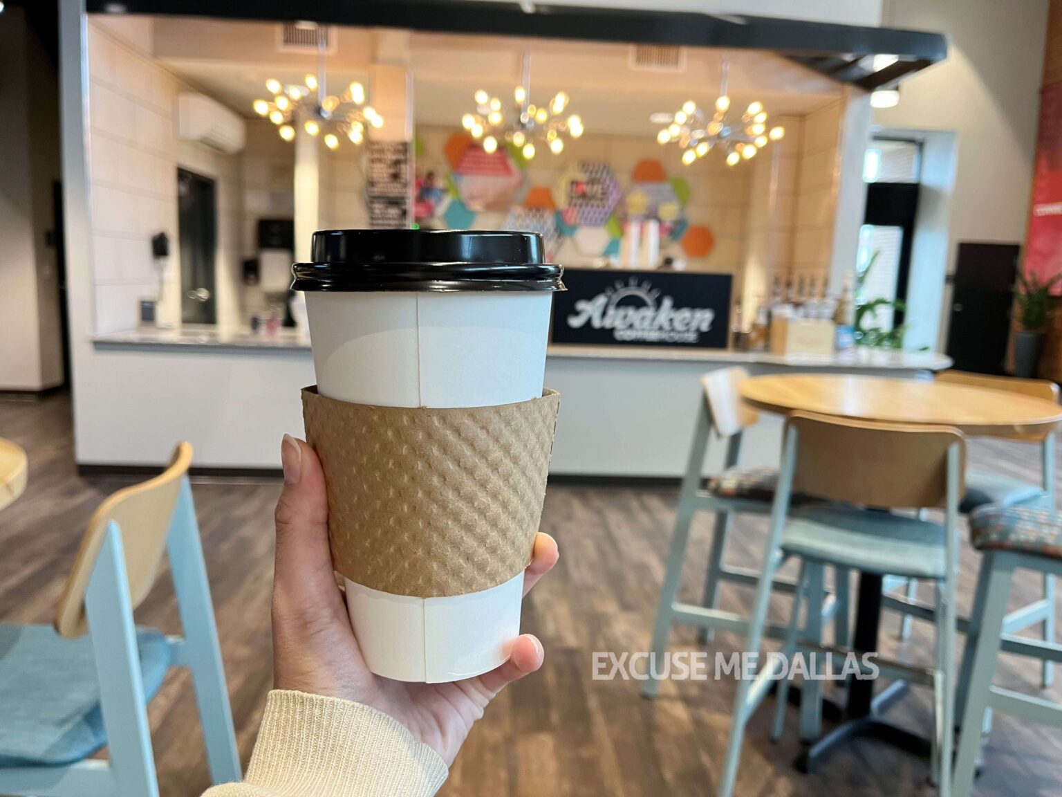 教会併設NPOコーヒーショップ「Awaken Coffee House」 | Excuse Me Dallas